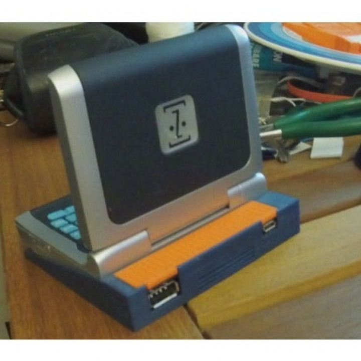 3D Printable Zipit Z2 Laptopdock by buZz