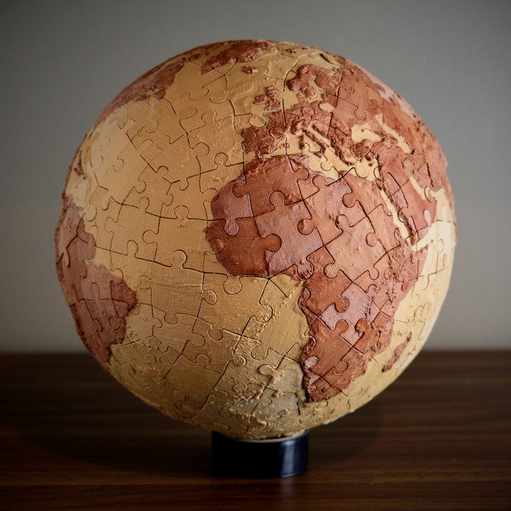 3D Printable The Earth Puzzle by fhuable