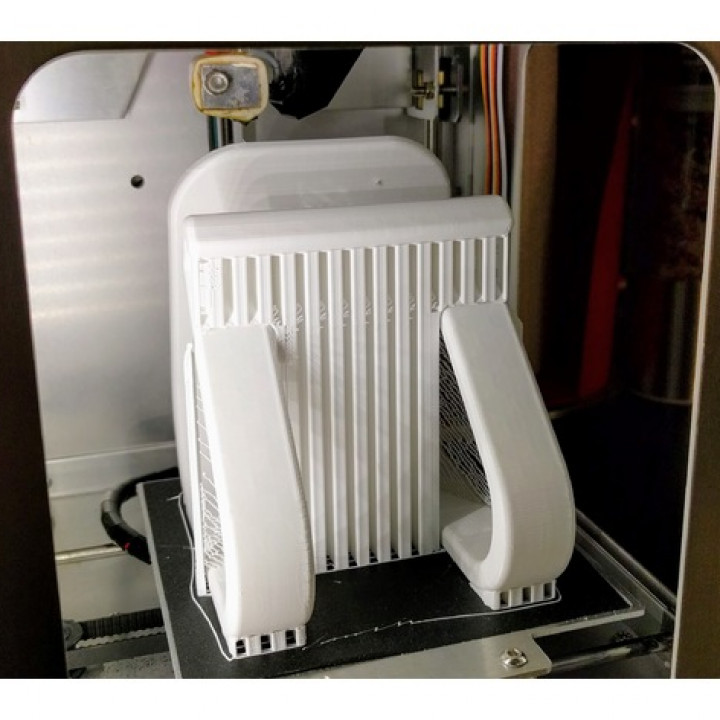 3D Printable Universal Phone Stand (even for large phones) by Blech Eimer