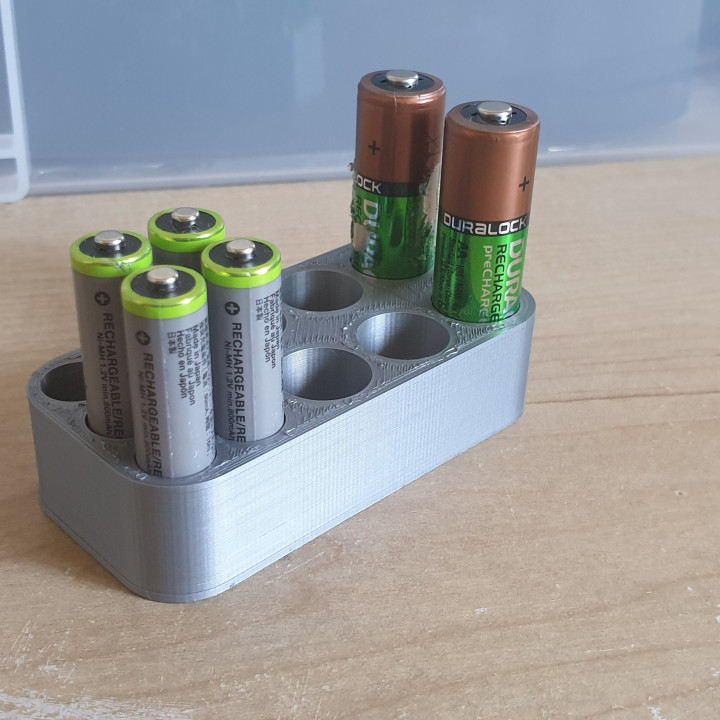 3D Printable AA and AAA Battery Holder by Samuel Piper
