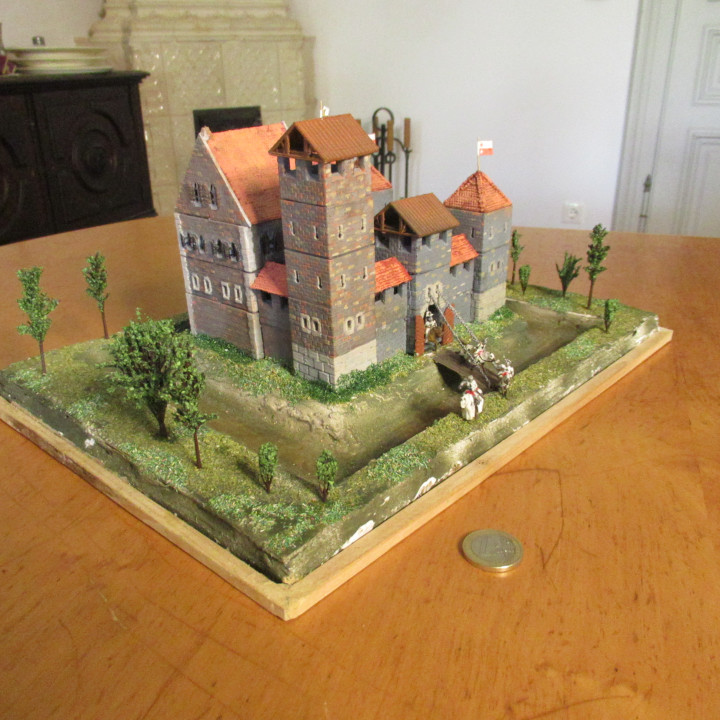 3D Printable Small Medieval Castle by Alf Scherer