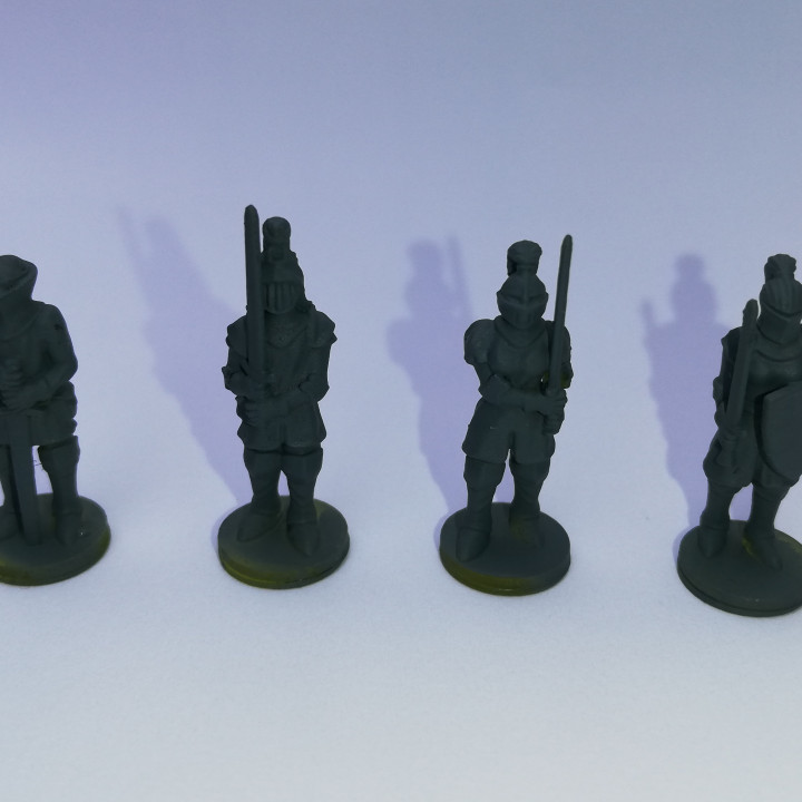 3D Printable Knight Miniatures for Ravensburger Labyrinth Boardgame by ...