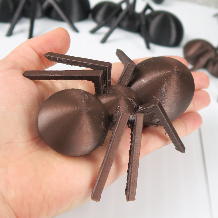 3D Printable Simple Ant by Lindy Design Lab