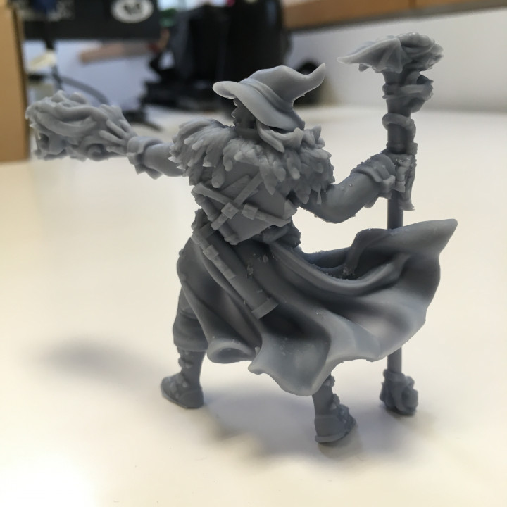 3D Printable Human Male Wizard (32mm scale miniature) by The Lion's ...