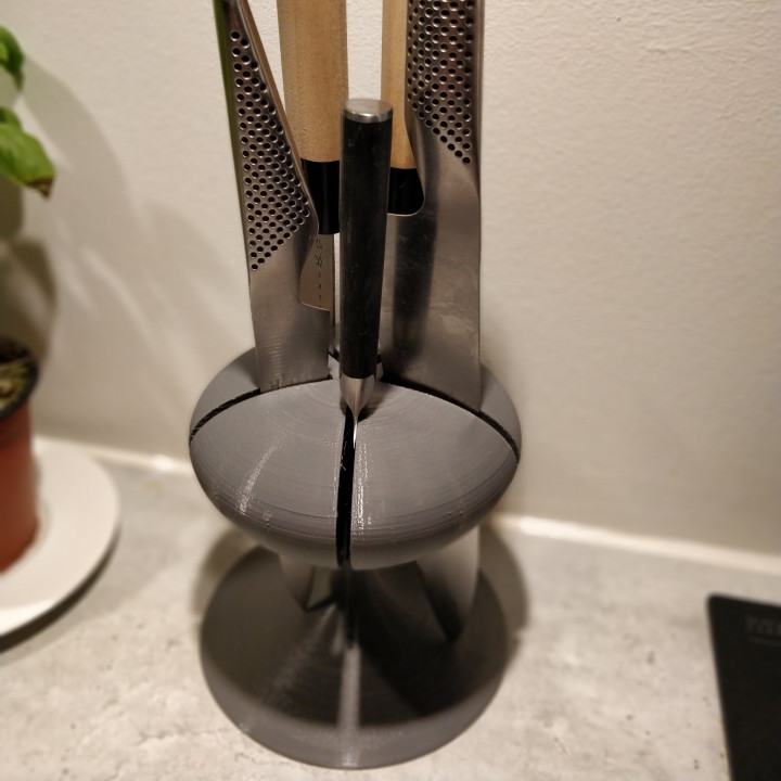 3D Printable Compact knife stand by Leonidas Lundell