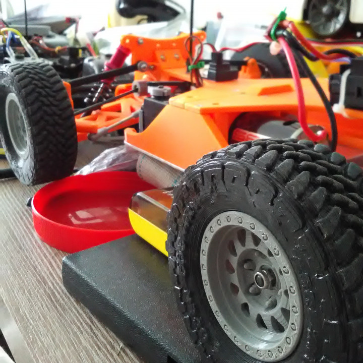 3D Printable RC 1/10 Trophy Truck Wheels by Andreas Ebnöther