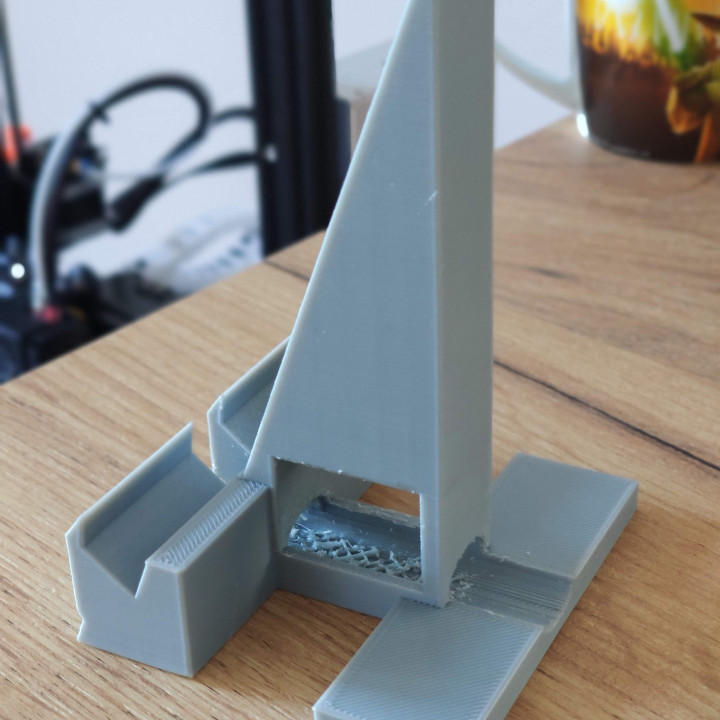 3D Printable Universal mobile stand by LIBOR SEHNAL