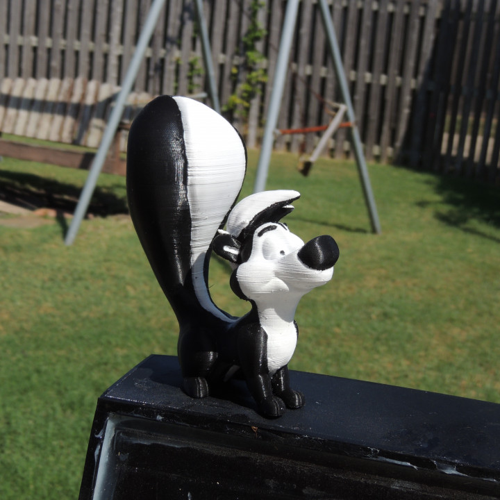 3D Printable Dual Extrusion Pepe Le Pew by Jim Brank