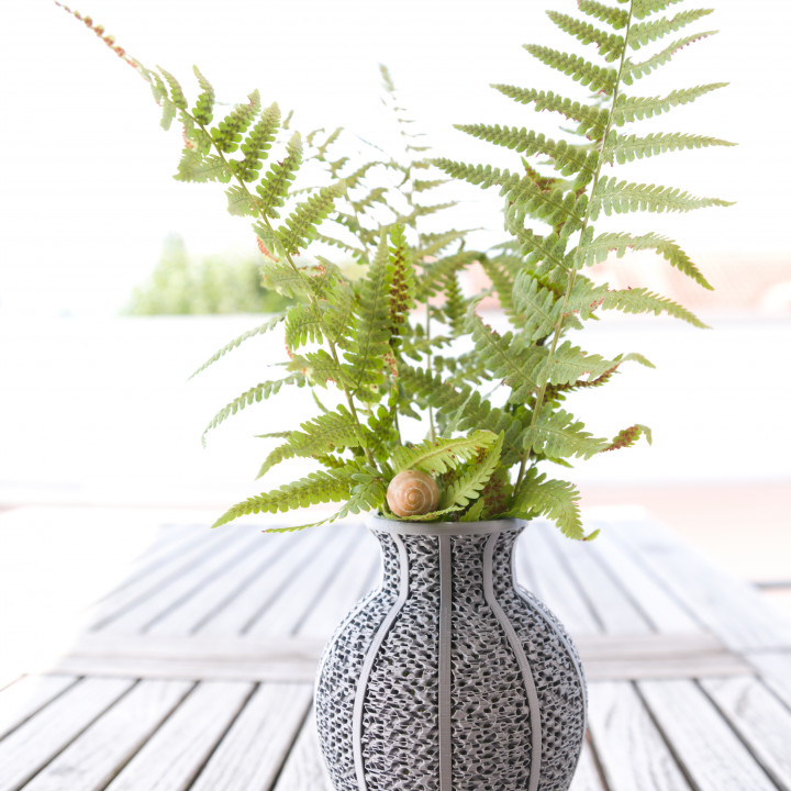 3D Printable Gyroid Vase inspired by Matt´s Hub by choschiba