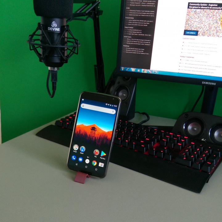 3D Printable Basic Phone Stand by Rick