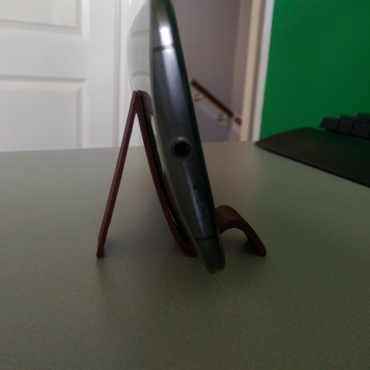3D Printable Basic Phone Stand by Rick