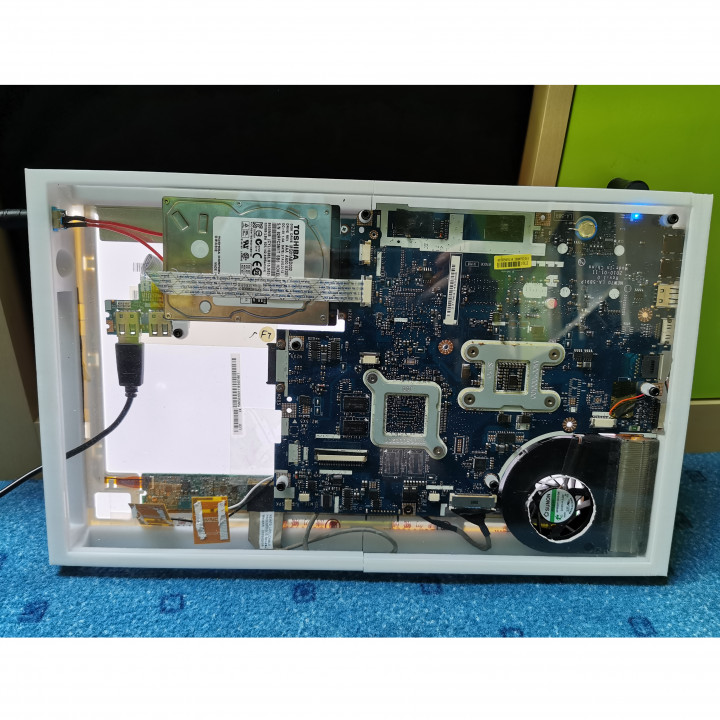 3D Printable Laptop clear frame by Tom Heider