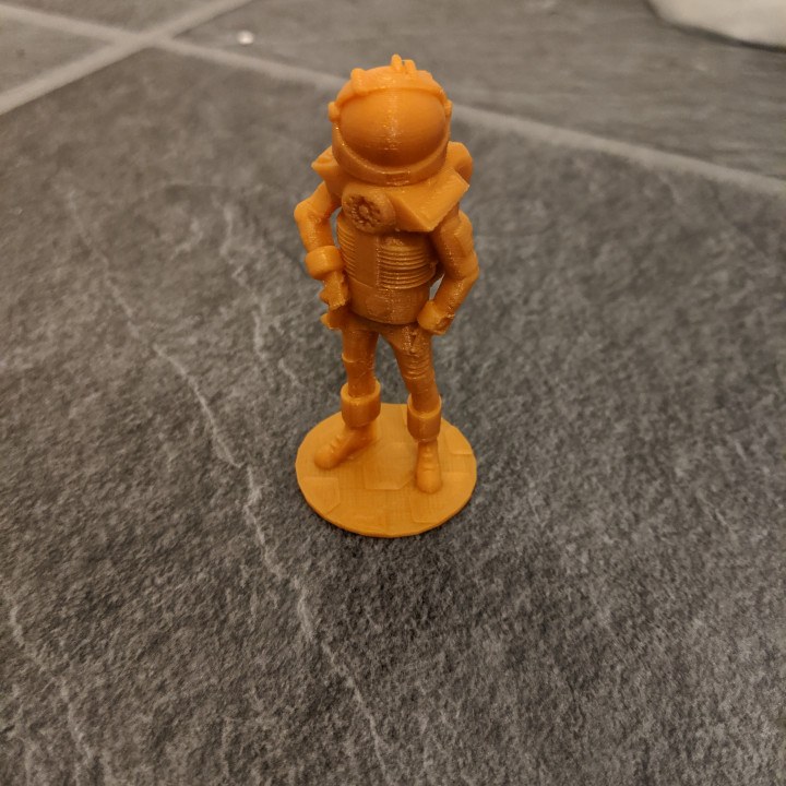 3D Printable astronaut miniature tabletop game piece by Tin Bot