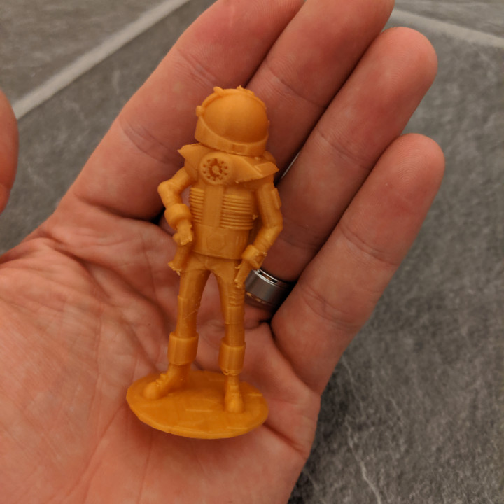 3D Printable astronaut miniature tabletop game piece by Tin Bot