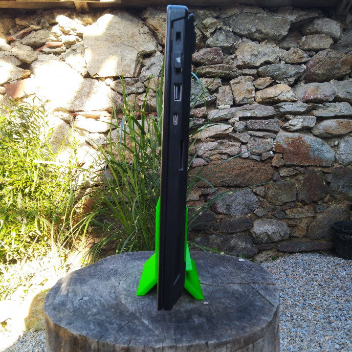 3D Printable Y - Vertical Laptop Stand Universal v1 by Stuart Bowyer