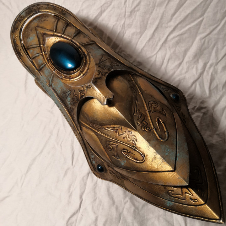 3D Printable Zeratul's Warp Blade From Starcraft 2 by Casual Props