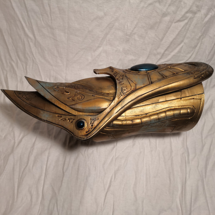 3D Printable Zeratul's Warp Blade From Starcraft 2 by Casual Props