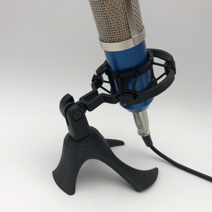 3D Printable Sleek Microphone Stand by Ryan Khoo