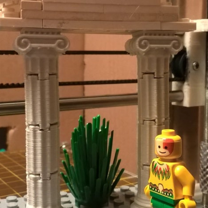 3D Printable Ancient Greek ionic columns as Lego bricks by Martijn Leisink