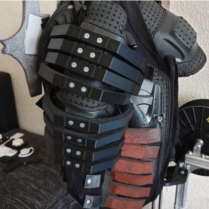 3D Printable Isaac Clark Armor Cosplay from Dead Space by Cloud