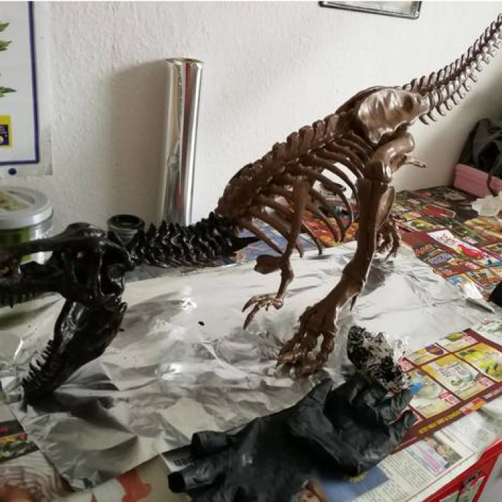 3D Printable T-Rex Skeleton - Leo Burton Mount by Kevin Dyllong