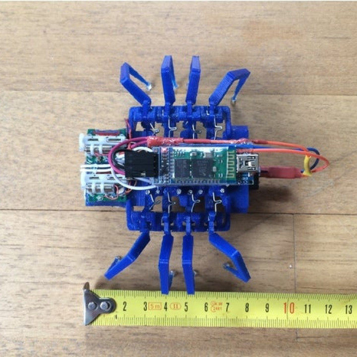 3D Printable 8 legged spider robot by Brian Brocken