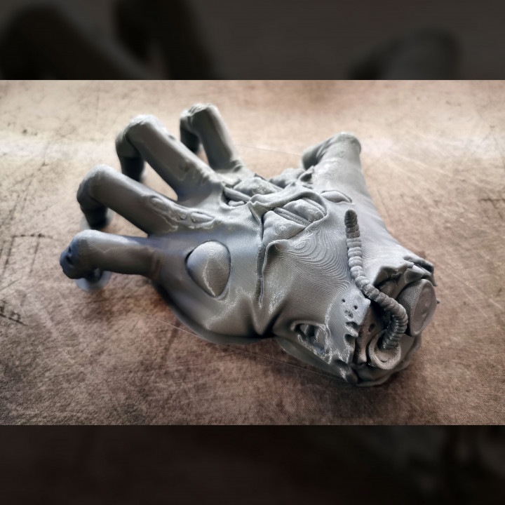 3D Printable Zombie Hand (2 variants) by Eastman
