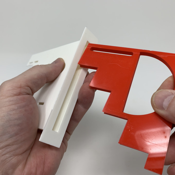 3D Printable Marblevator, Magnetic Tracks by Greg Zumwalt