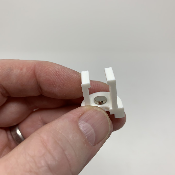 3D Printable Marblevator, Magnetic Tracks by Greg Zumwalt