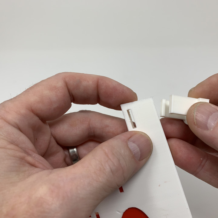 3D Printable Marblevator, Magnetic Tracks by Greg Zumwalt