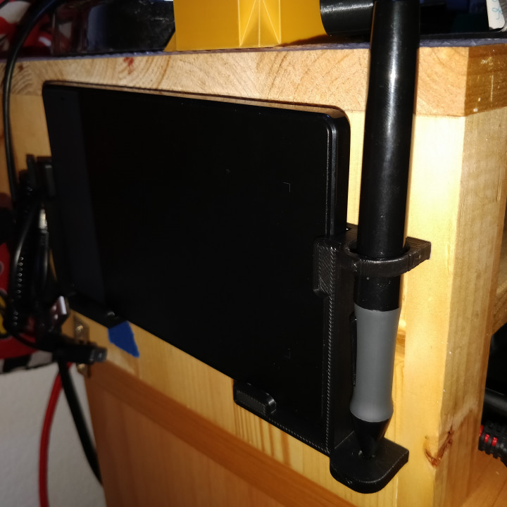 3D Printable Tablet / Smartphone universal wall mount by Luca Pangaro