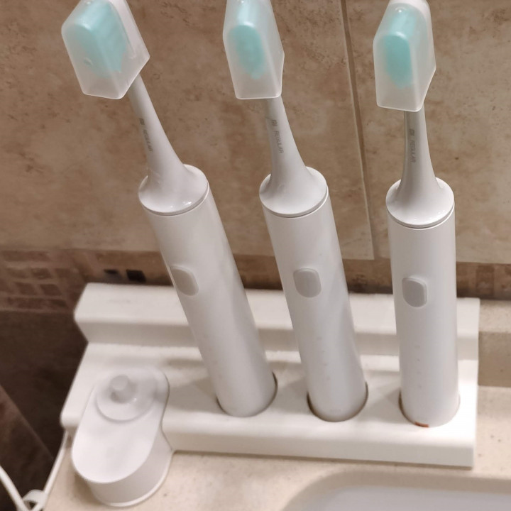 3D Printable Toothbrush holder by Juan Carlos