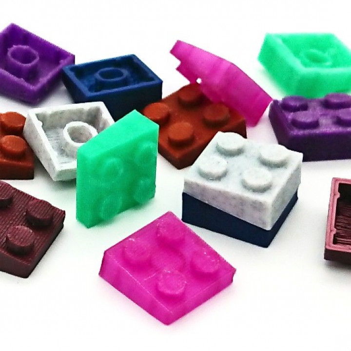 3D Printable Whacky Bricks - Customizable! by DasMia