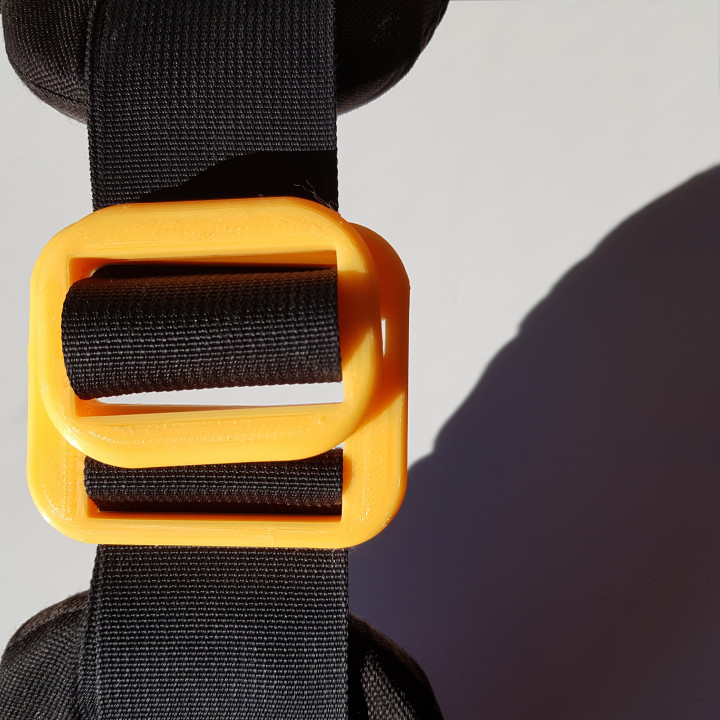 3D Printable backback buckle replacement by Dragon