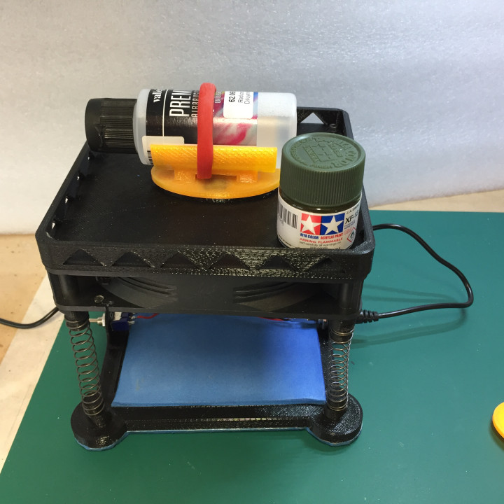 3D Printable Paint Mixer Vortex Shaker from a 140mm pc fan by Van Houten