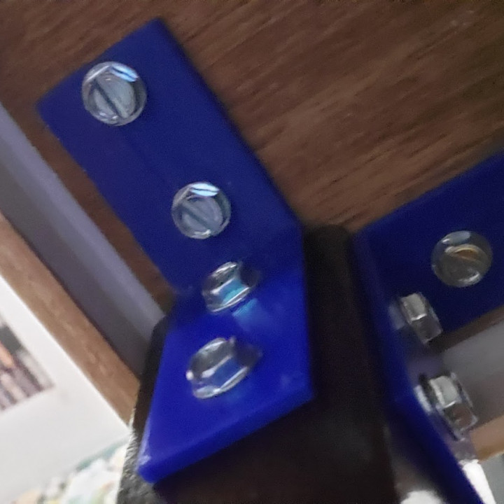 3D Printable L Bracket Small by Dave McG.