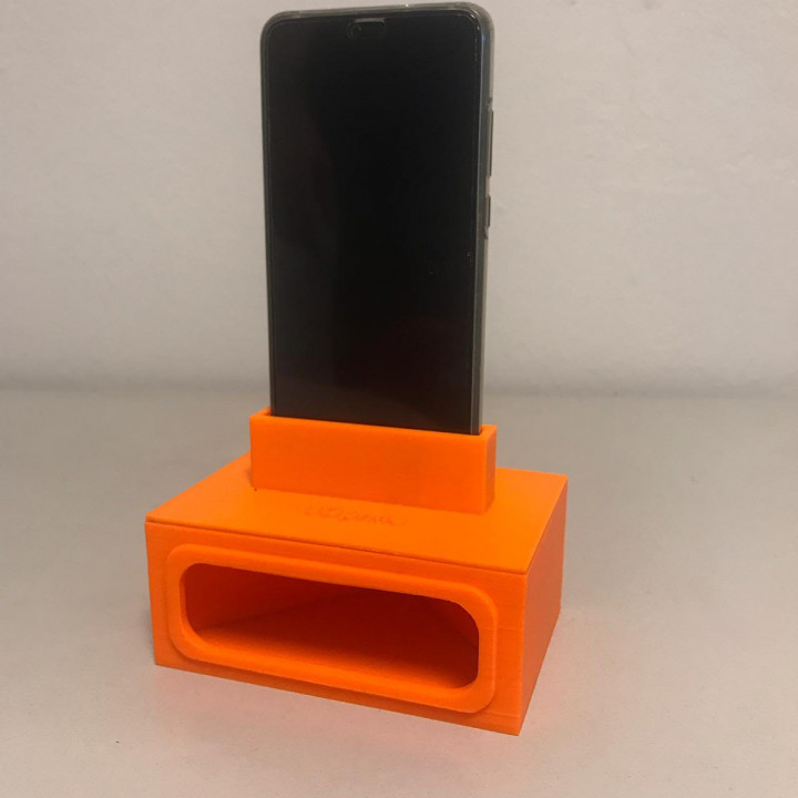 3D Printable Phone Horn Amplifier by Selim Kazmirci