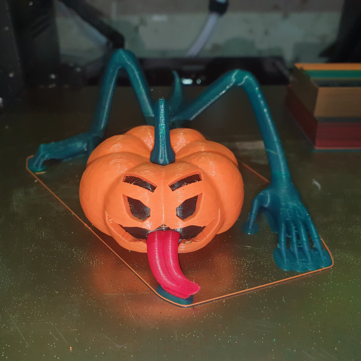 3D Printable Pumpkin Creeper by Peter Scheler