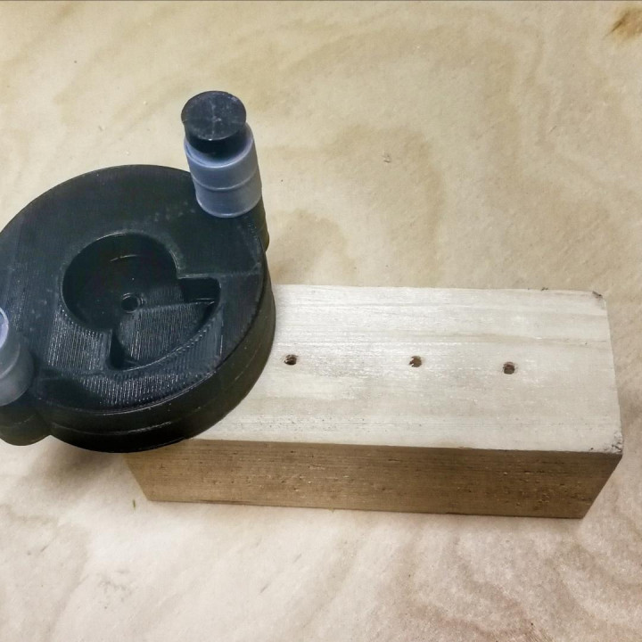 3D Printable self-centering hole jig by Hassan Mirza