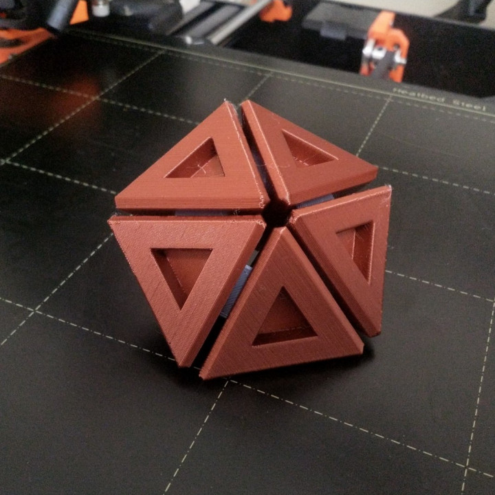 3D Printable Pyramid - Universal triangle brick by BlueBoxGoblin