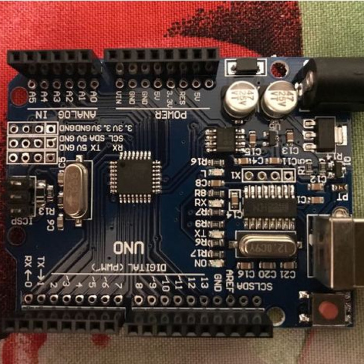 3D Printable TANQUE COMPACTO UNO (Arduino) by Digno Alfredo Talavera Rojas