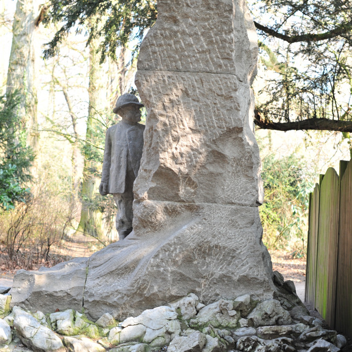 3D Printable A Statue and Monument of Theodoor Verstraete by Scan The World