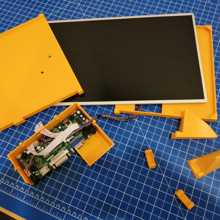 3D Printable LCD cover and stand by Hans Schaller