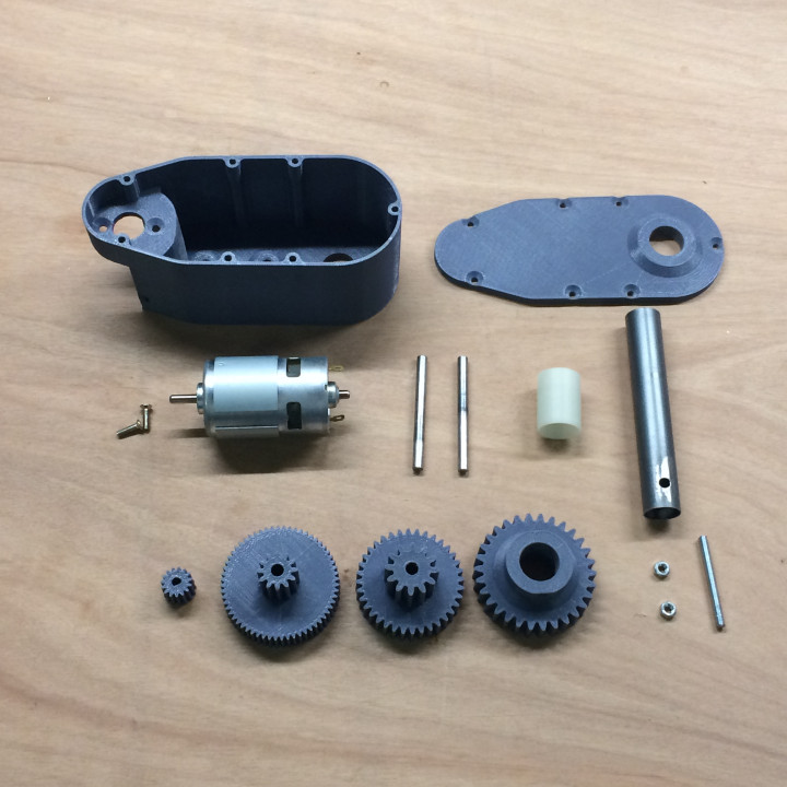 3D Printable 3D-printable High torque servo/gear reduction by Brian Brocken