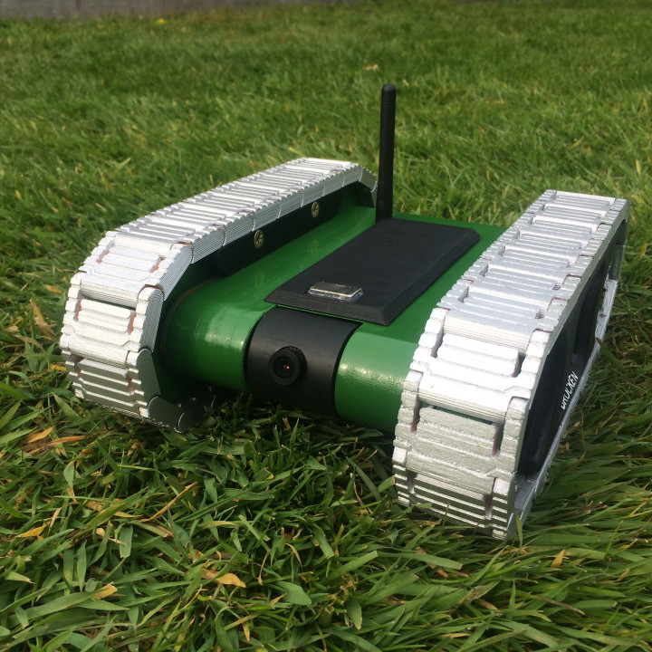 3D Printable RC FPV tank rover by Brian Brocken