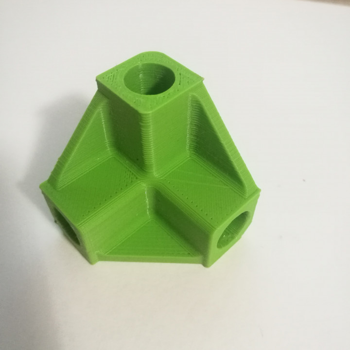 3D Printable Photo tent 3d printable corner by Nisif Nicolae Lilian