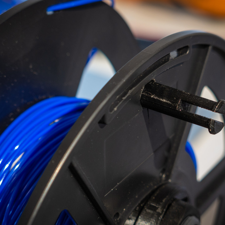 3D Printable Filament Spool Winding Handle by moXDesign