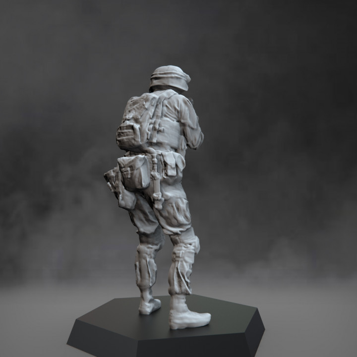 3D Printable US Marine with assault rifle | USMC by The Printing Goes ...