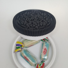 3D Printable Oreo Box by Gianluca Rolle