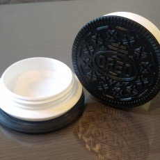 3D Printable Oreo Box by Gianluca Rolle